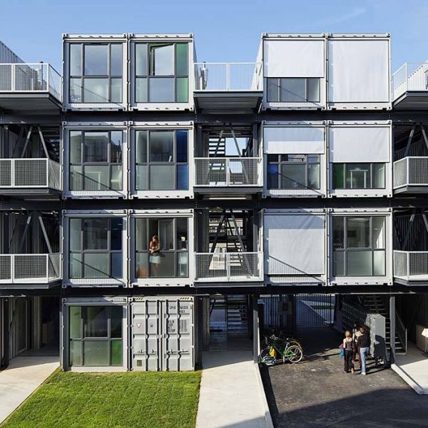 Une maison d'architecte construite avec des conteneurs - Une maison de ...