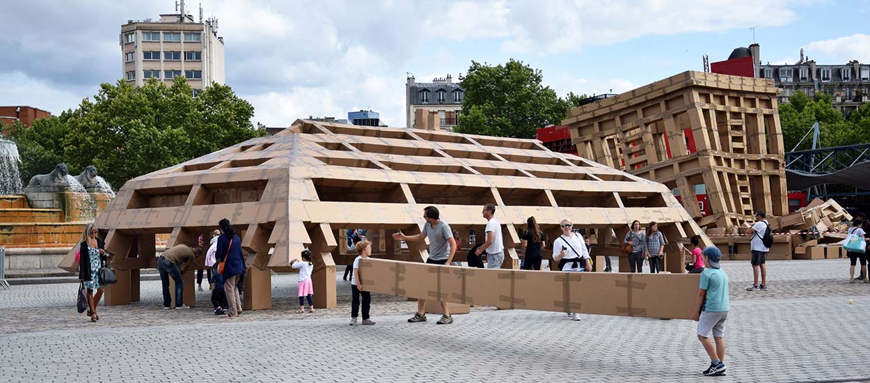 Paris l Été : Olivier Grossetête construit une ville éphémère en carton