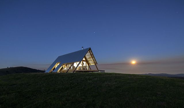 Découvrez ces chalets en forme de triangle pour l'hiver - 18h39