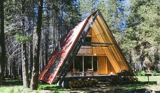 Découvrez ces chalets en forme de triangle pour l'hiver - 18h39