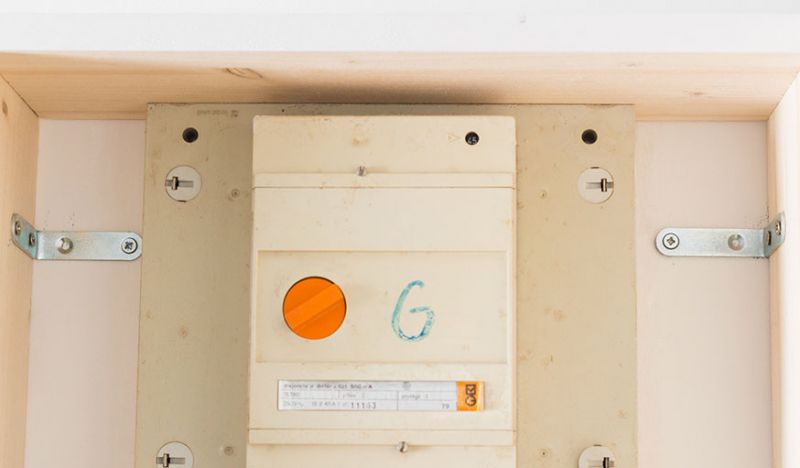 Comment cacher un compteur électrique ? Tutoriel pour fabriquer un ...
