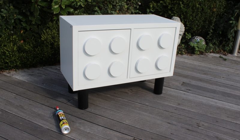 Tuto : Réalisez un petit meuble de rangement en forme de brique LEGO®